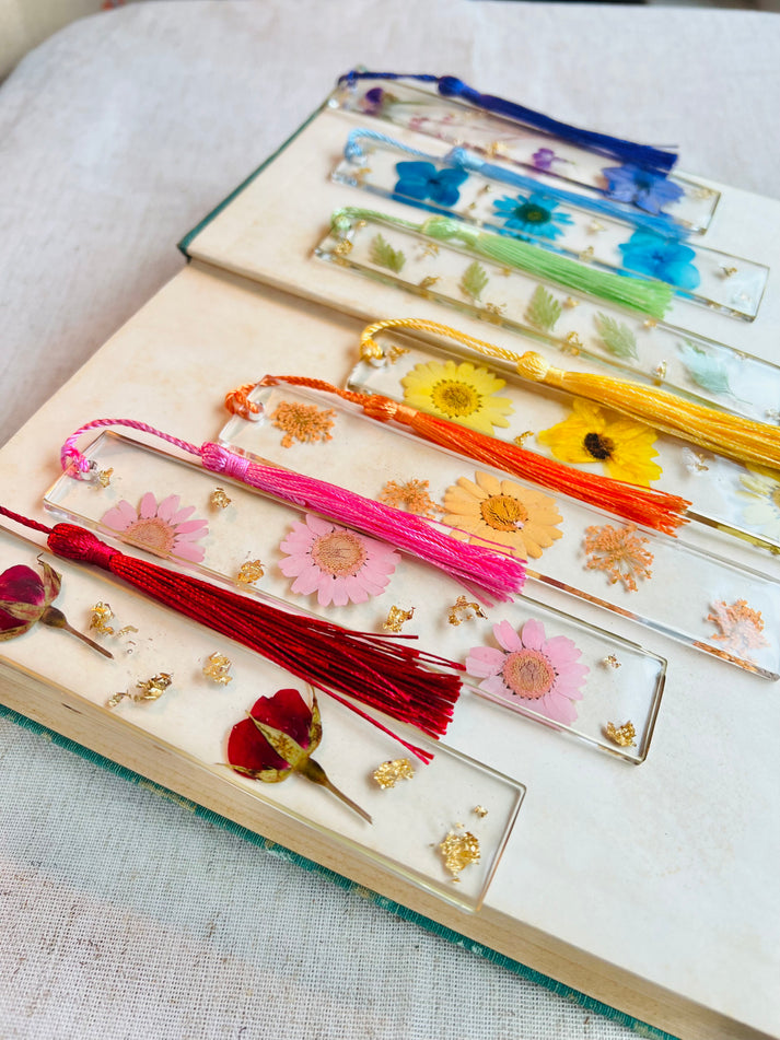 Pressed Flower Bookmark – Indigo & Lily Co.