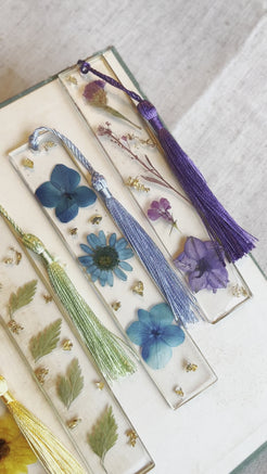 Pressed Flower Bookmark – Indigo & Lily Co.